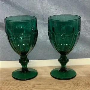 Duratuff | Dining | Elegant Set 2 Libbey Duratuff Goblets Green Paneled ...